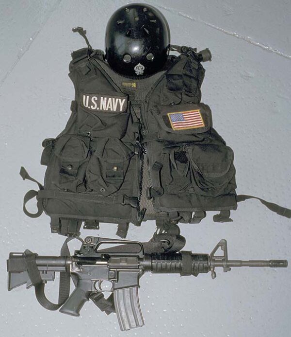 U.S. NAVY MOBILE SECURITY FORCES - Small Arms Review