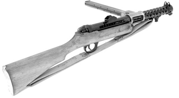 THE BRITISH LANCHESTER REBORN! - Small Arms Review