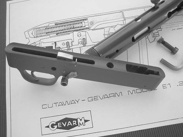 GEVARM EXPIREMENTAL .22 AUTOMATIQUE CARBINE - Small Arms Review