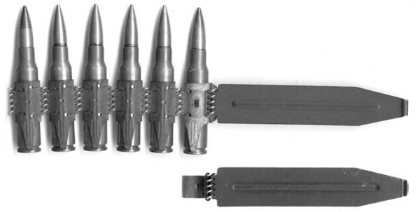 FEEDING THE FRENCH AA-52 MACHINE GUNS - Small Arms Review