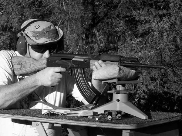 AK ACCURACY: SEPARATING FACT FROM FICTION - Small Arms Review