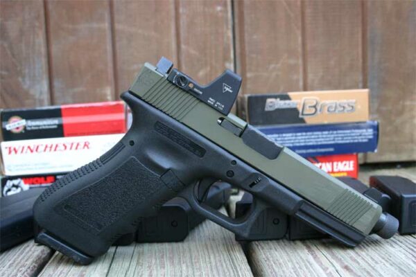 ADVANCED COMBAT GLOCK - Small Arms Review