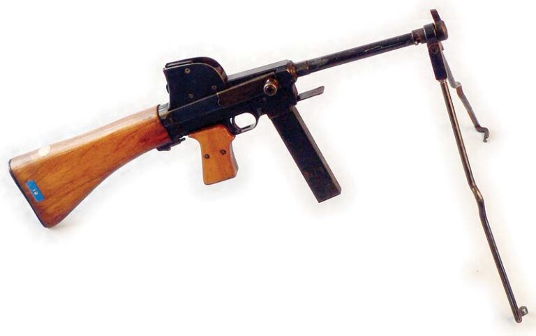 MAS 1938 SUBMACHINE GUN - Small Arms Review