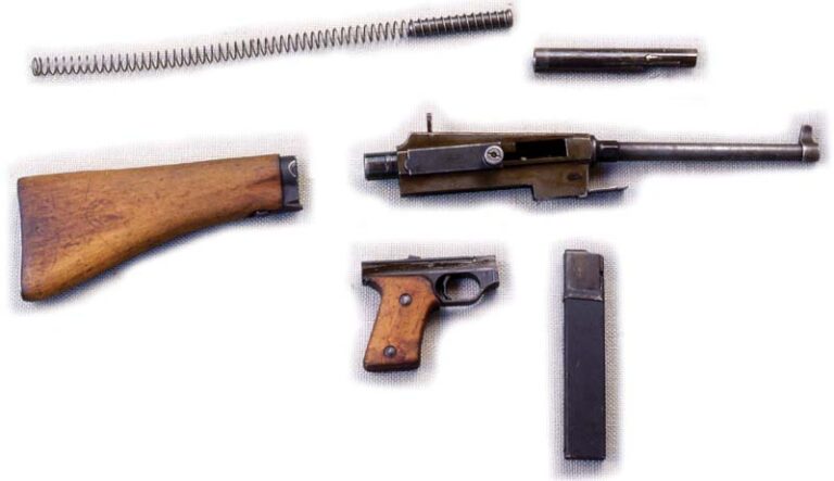 MAS 1938 SUBMACHINE GUN - Small Arms Review