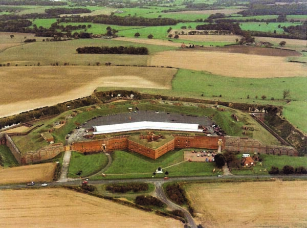 THE FORT NELSON MUSEUM: THE ROYAL ARMOURIES MUSEUM OF ARTILLERY - Small ...