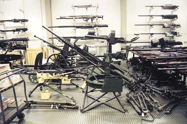 THE HISTORY OF THE MOD PATTERN ROOM - Small Arms Review