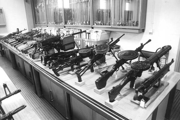 THE HISTORY OF THE MOD PATTERN ROOM - Small Arms Review