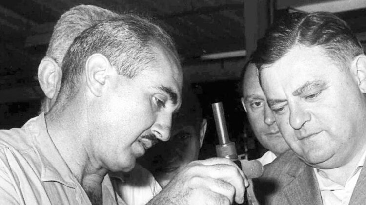 Weapon of Service: The UZI Submachine Gun in Germany - Small Arms Review