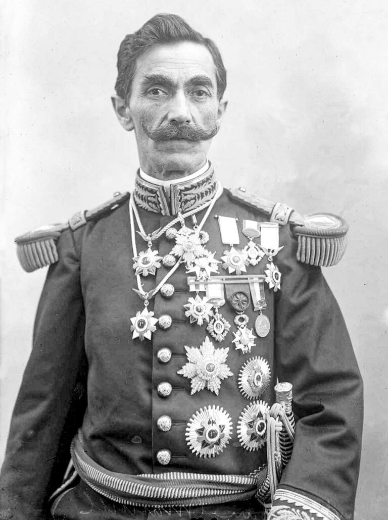 Tortuous Paths - Manuel Mondragón and his Semi-Automatic Rifle - Small ...