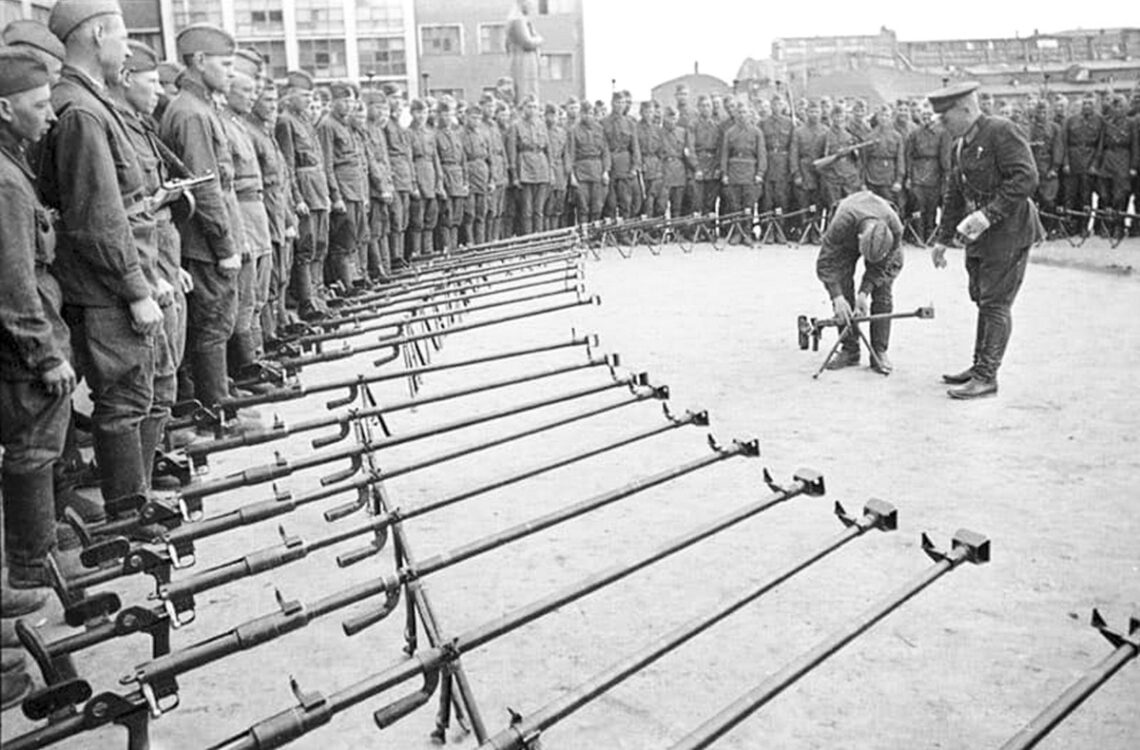 History of Early Russian Anti-Tank Rifles (Part II) – Degtjarjow’s PTRD ...