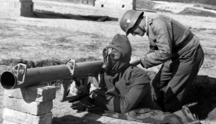 A Tricycle to Fight Tanks: The German Panzerhetzer Project - Small Arms ...