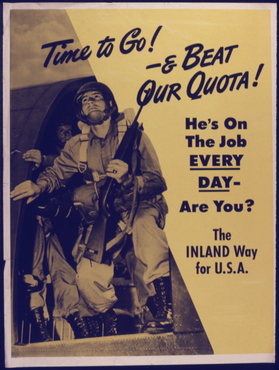 SOME U.S. WWII WEAPONS IN POSTERS - Small Arms Review