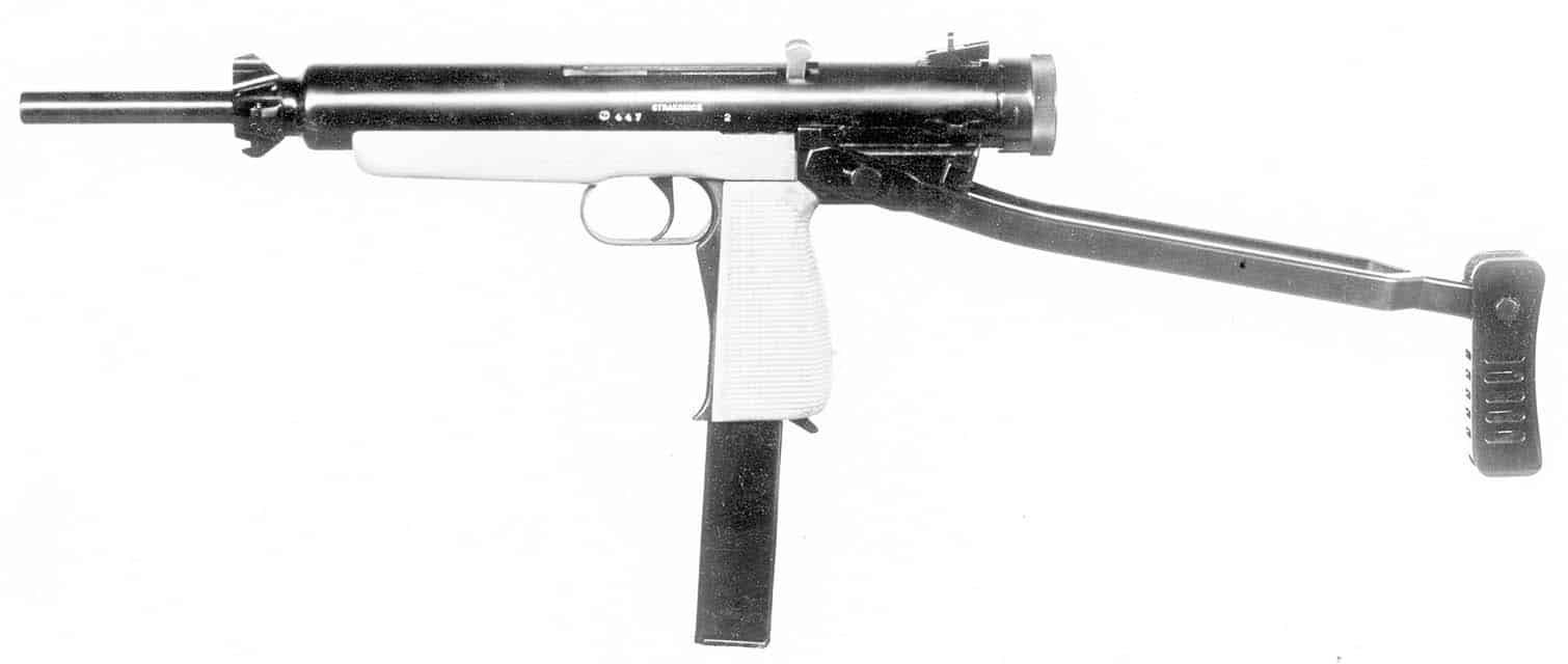 Czechoslovak Model 48 Submachine Guns, (SMGs 23 and 25) - Small Arms Review