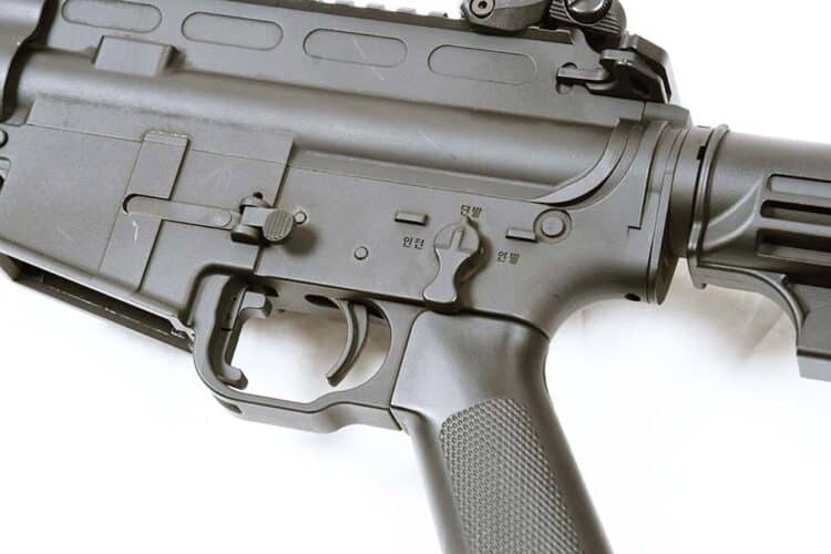 Out with the Old, in with the New: The SnT Motiv STC-16 - Small Arms Review