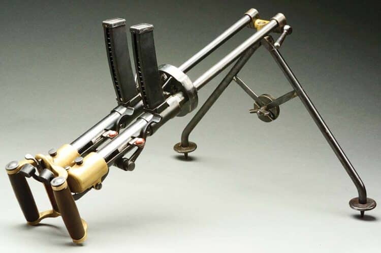 A Brief History of the Submachine Gun—1915 to Today - Small Arms Review