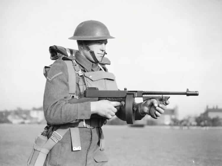 A Brief History of the Submachine Gun—1915 to Today - Small Arms Review