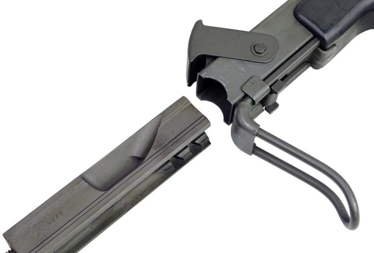 Limited Success: The Austrian Submachine Guns Steyr MPi 69 and MPi 81 ...