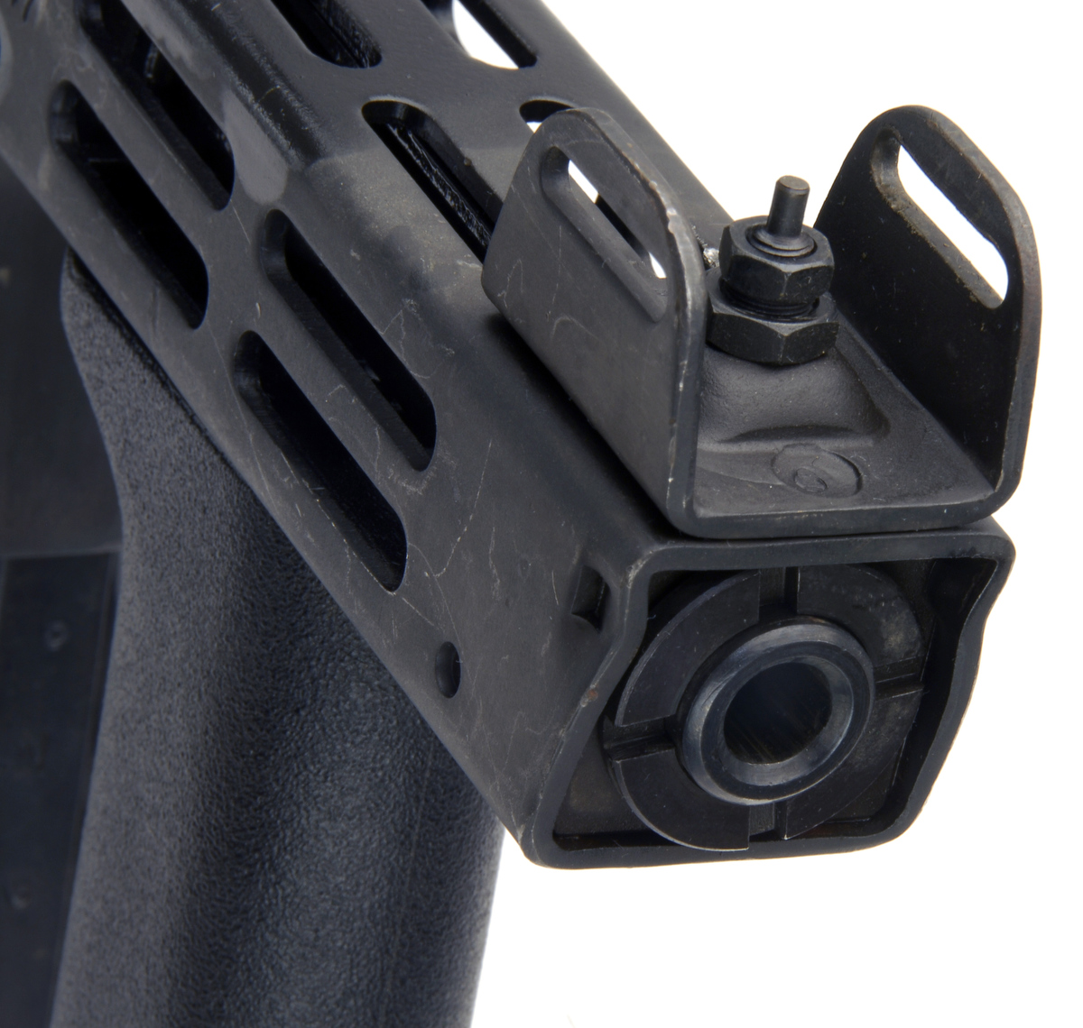 SITES Spectre M4: An Odd Italian Double-Action Sub-Machine Gun - Small ...