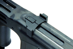 SITES Spectre M4: An Odd Italian Double-Action Sub-Machine Gun - Small ...