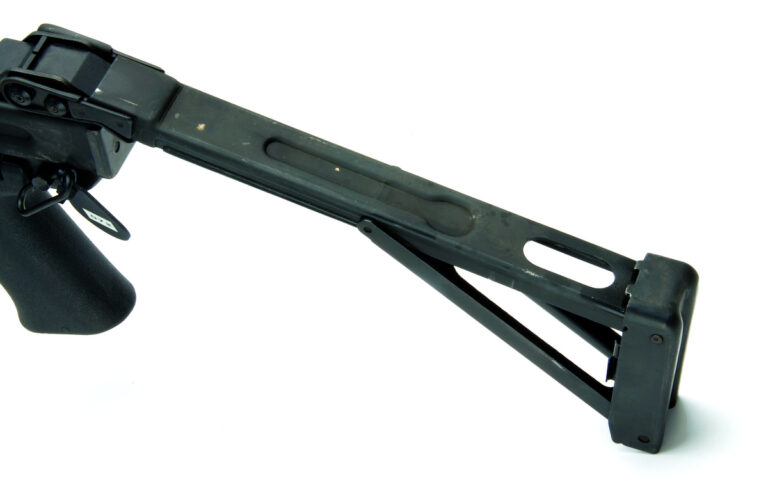 SITES Spectre M4: An Odd Italian Double-Action Sub-Machine Gun - Small ...