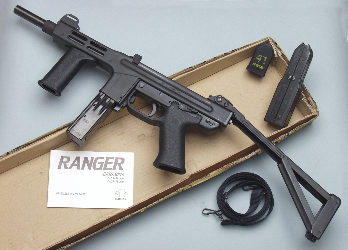 SITES Spectre M4: An Odd Italian Double-Action Sub-Machine Gun - Small ...