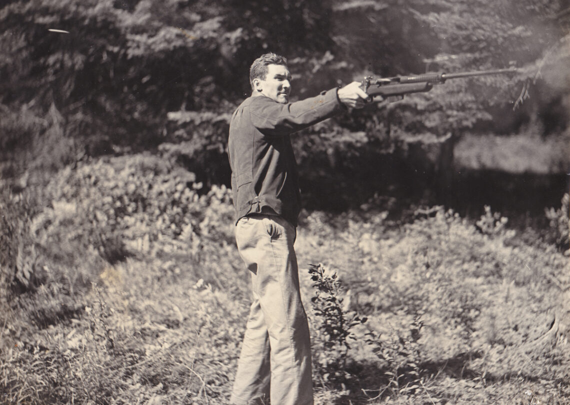 Melvin Johnson's M1941 and M1944: America's Best Light Machine Guns ...