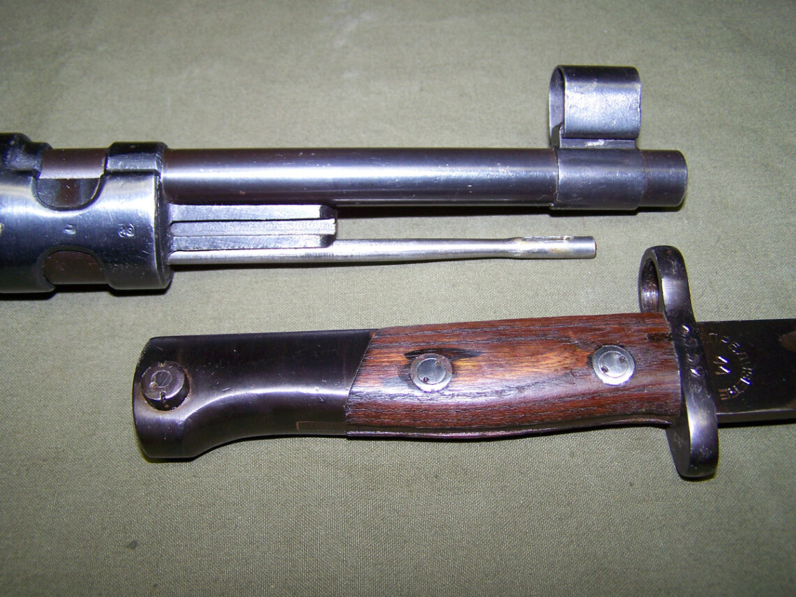 The Yugoslavian M48 Rifle: The Last of The State Produced Mausers ...