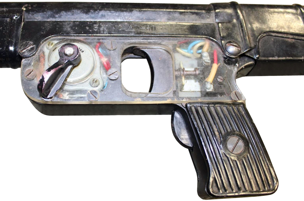 Fire from the East – the Russian flamethrower LPO-50 - Small Arms Review