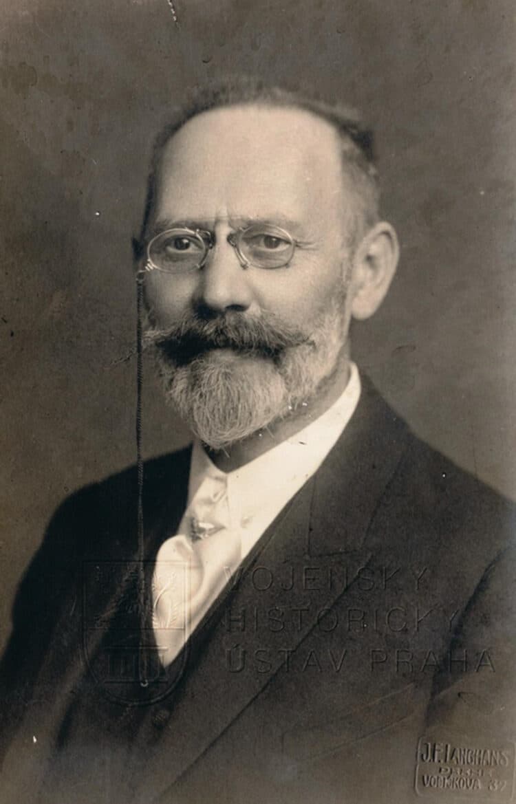 Roth-Steyr M-1907: The Origin of the Rotary Barrel - Small Arms Review